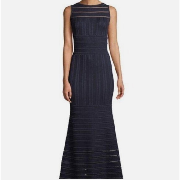 St. John | Dresses | St John Mermaid Dress | Poshmark